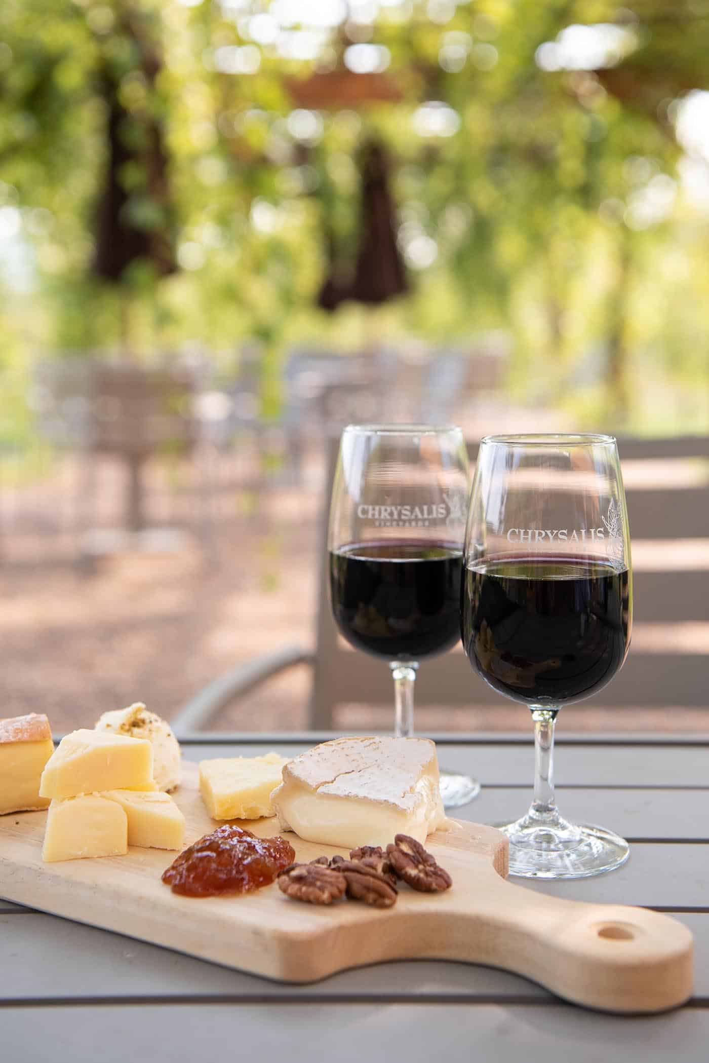 A Weekend Guide to Visiting Middleburg, VA - Wine and Country Life