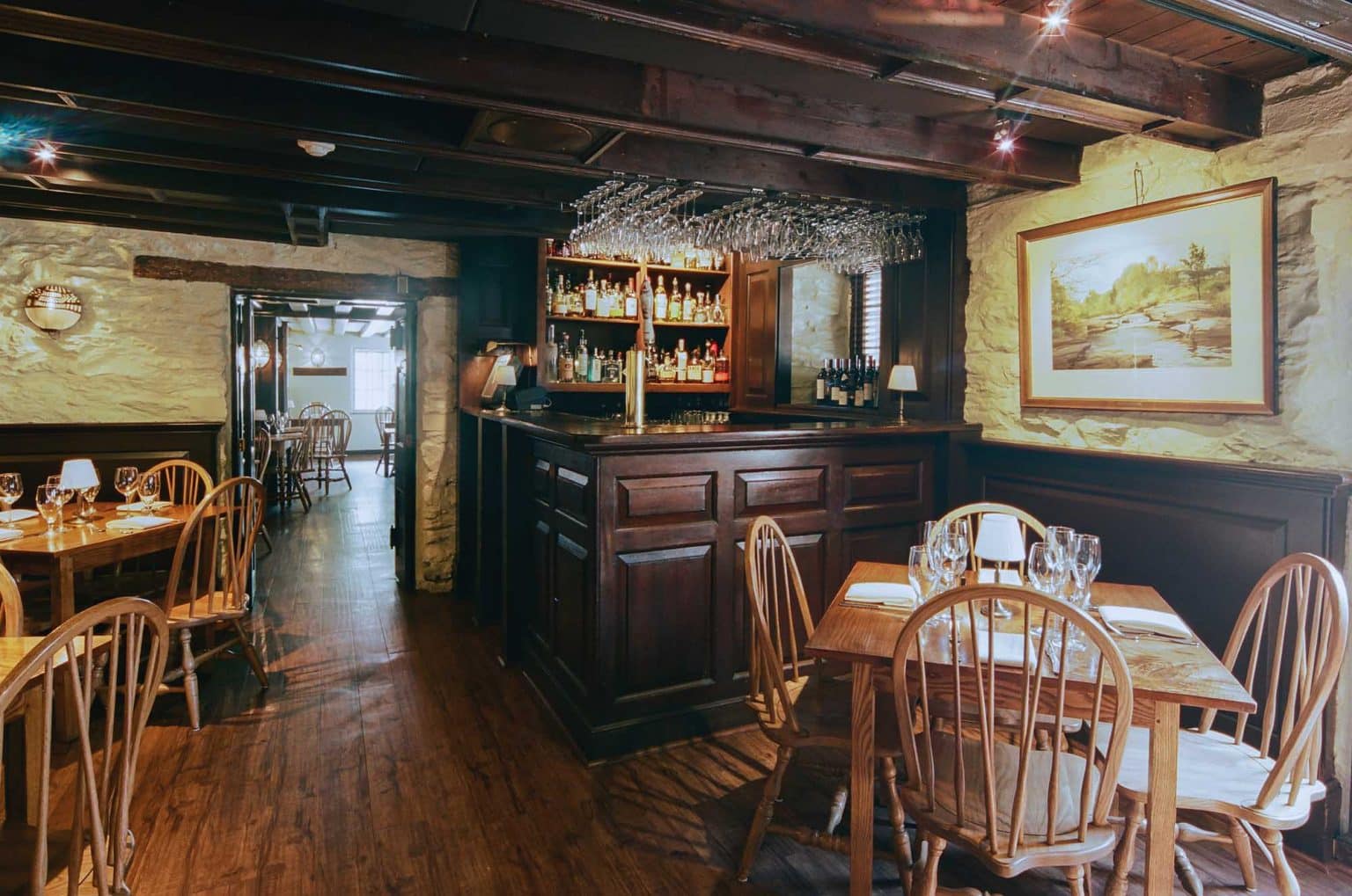 A Weekend Guide to Visiting Middleburg, VA - Wine and Country Life