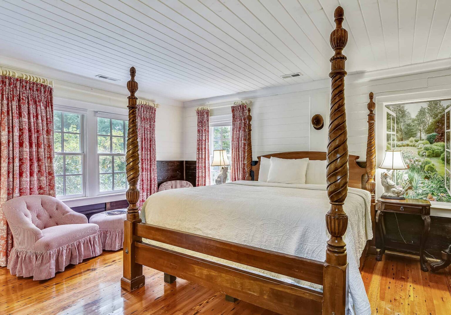 Middleburg for the Holidays - Wine and Country Life