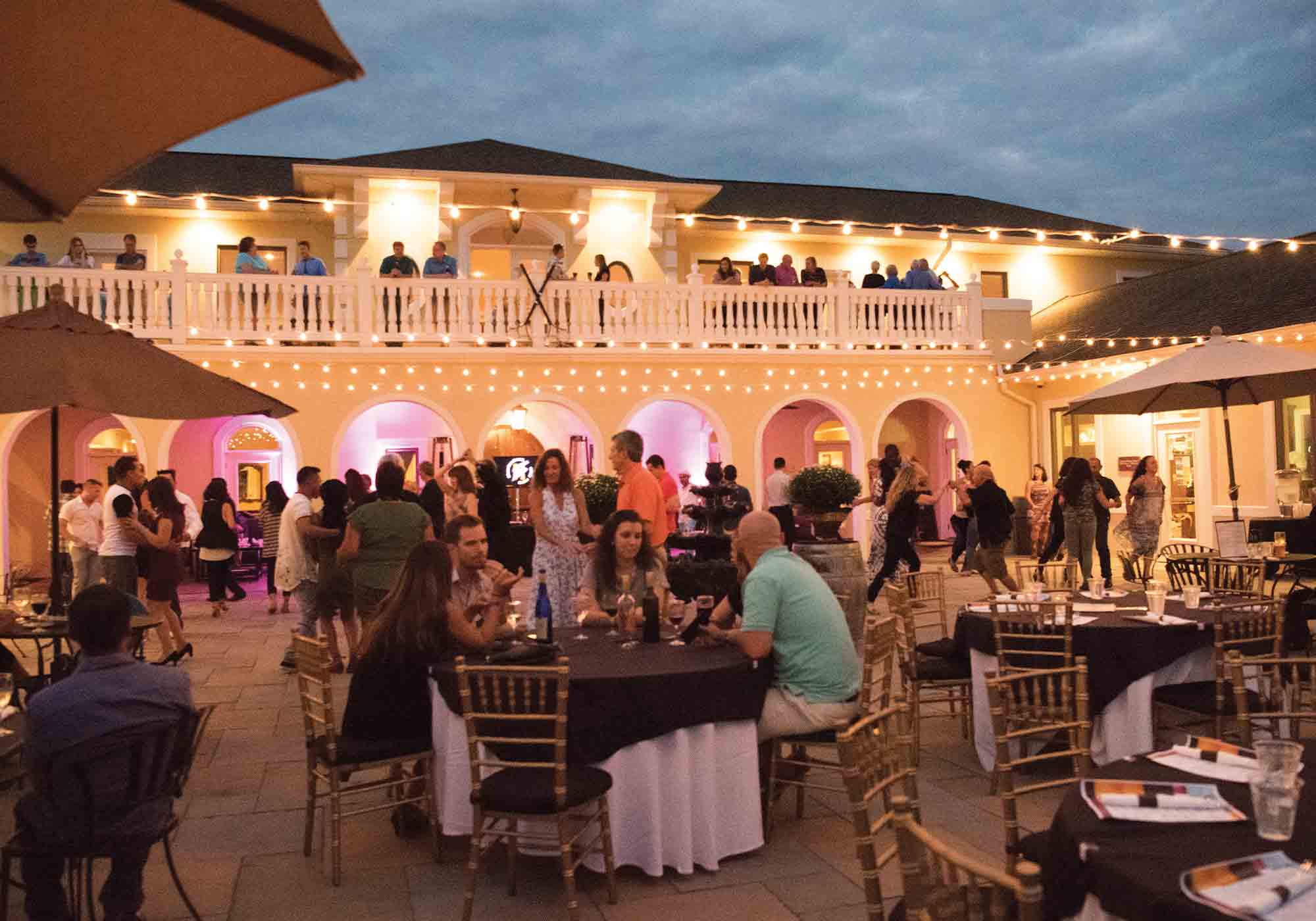 Dinner and Wine at CrossKeys Vineyards - Wine and Country Life